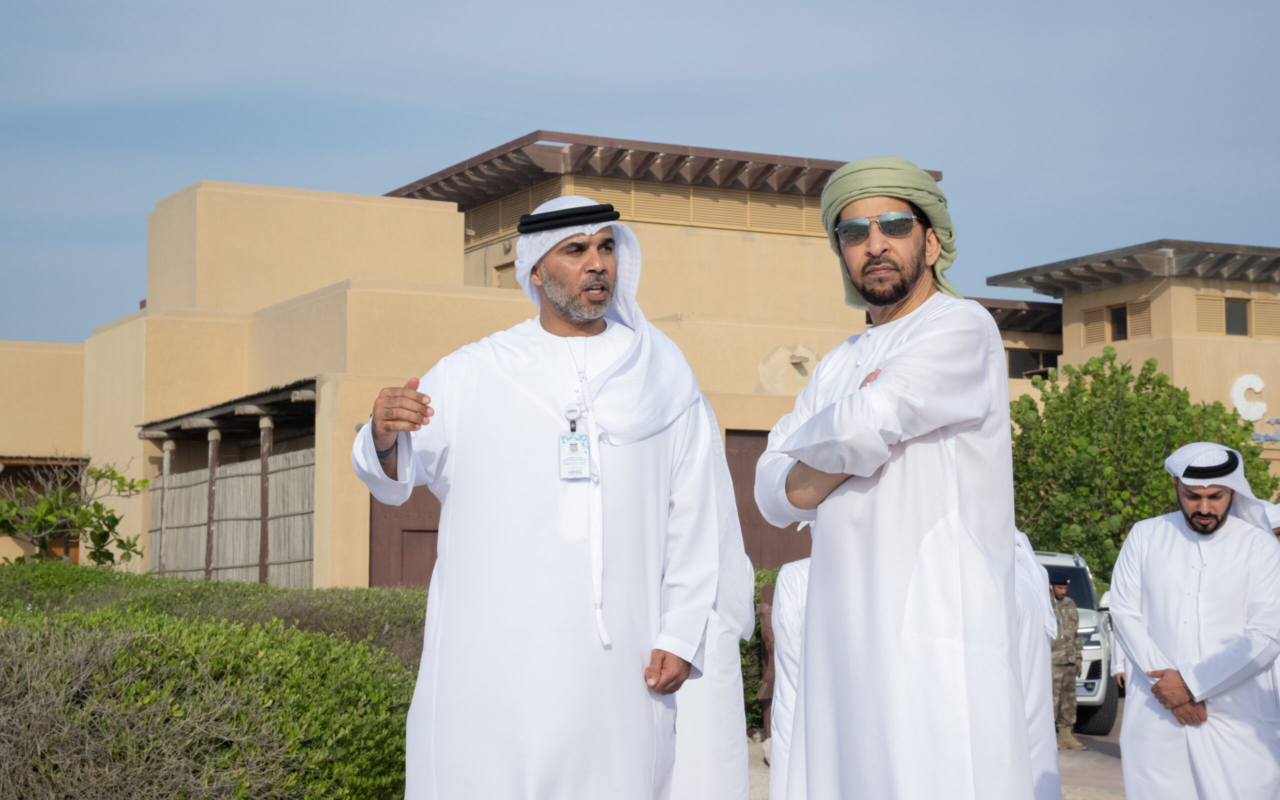 حمدان بن زايد يزور جزيرة صير بني ياس ويطلع على الخطط التطويرية وجهود ...